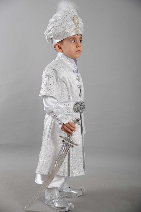 Sünnet Kıyafetleri | Sünnet Elbisesi - 2023 Modelleri ve Fiyatları