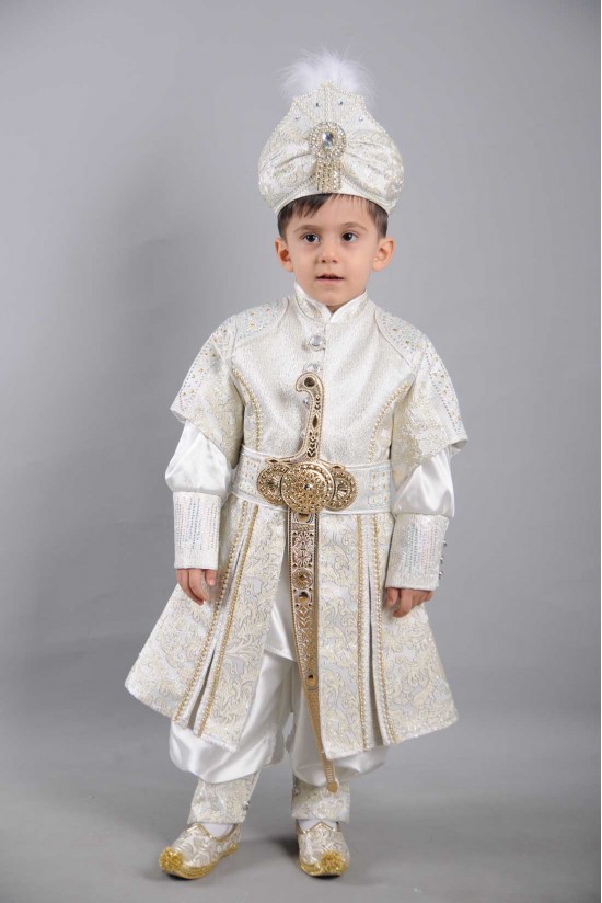 Sünnet Kıyafetleri | Sünnet Elbisesi - 2024 Modelleri ve Fiyatları