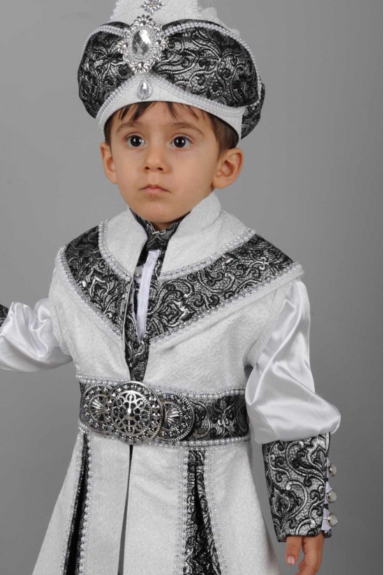 Sünnet Kıyafetleri | Sünnet Elbisesi - 2023 Modelleri ve Fiyatları